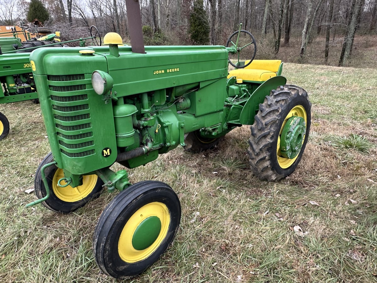 Wilson Auctions | ONLINE ONLY MODERN AND ANTIQUE JOHN DEERE TRACTORS, JLG LIFT, IMPLEMENTS AND MORE