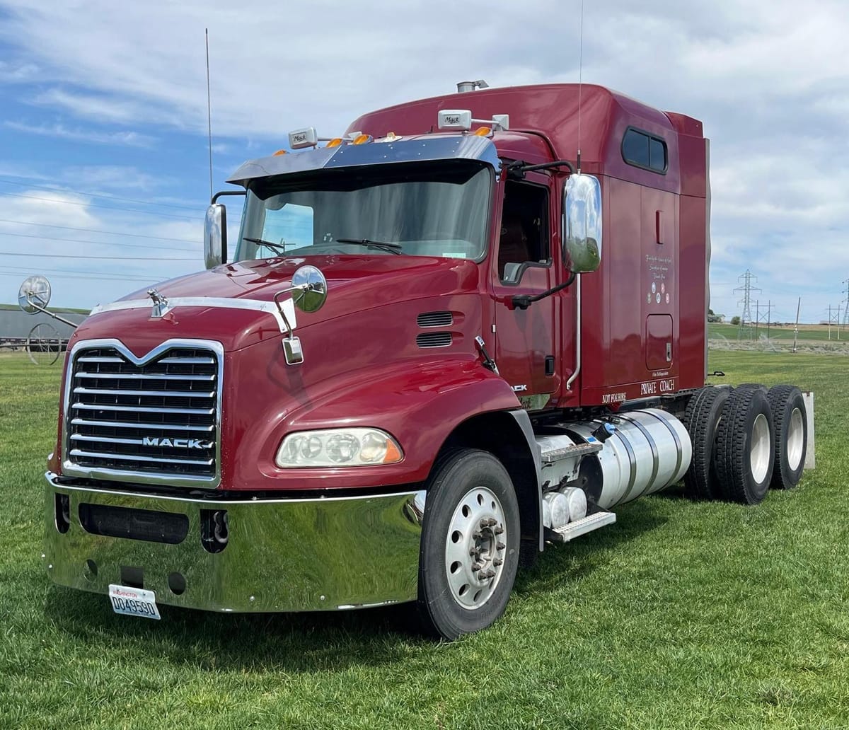 Chuck Yarbro Auctioneers | June Equipment & Auto Auction