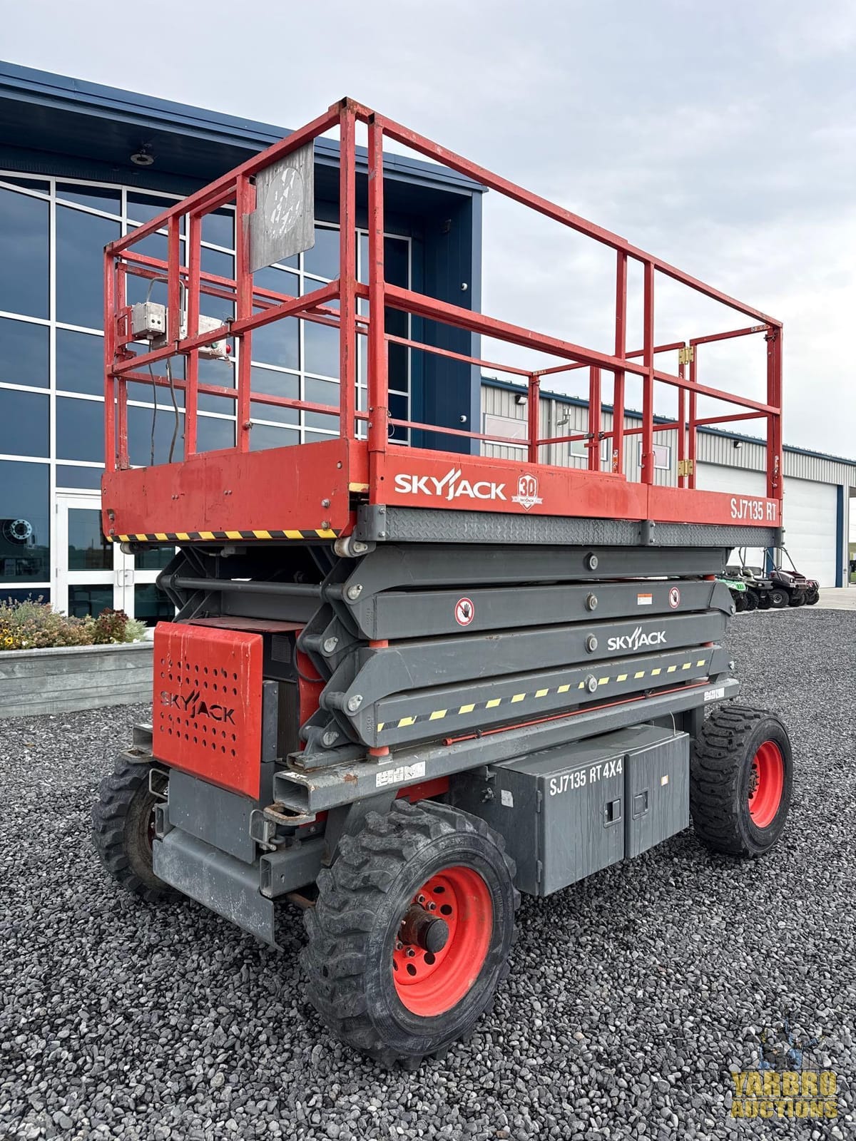 Chuck Yarbro Auctioneers | September Equipment and Auto Auction